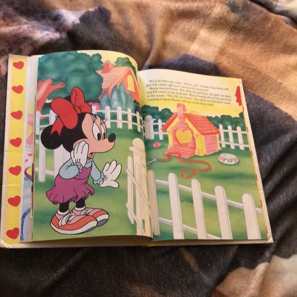 Disney | Other | Minnie Mouse Book Fifi Come Home | Poshmark